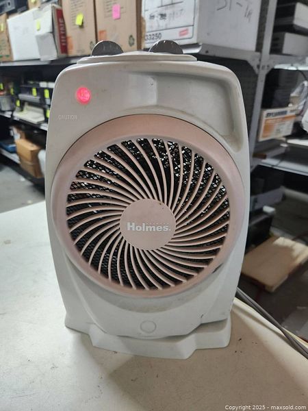 Holmes portable electric space heater | Maxsold