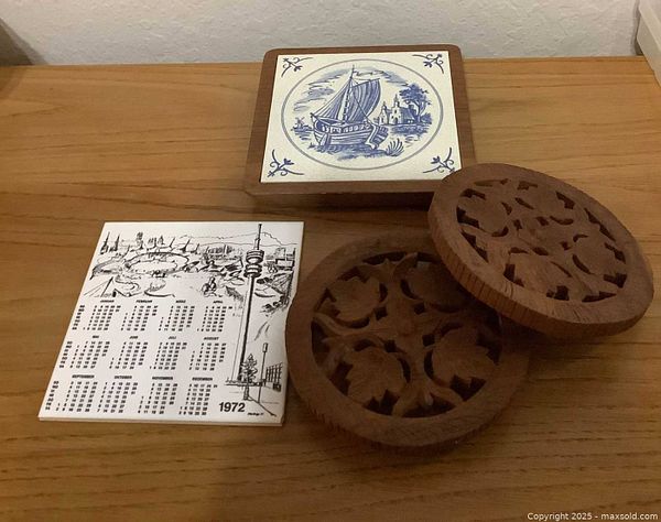 1972 Agrob Isma calendar tile, Delft-style tile in wood, two carved ...