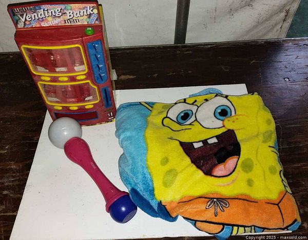 M&M's vending bank, bubble wand, SpongeBob blanket | Maxsold