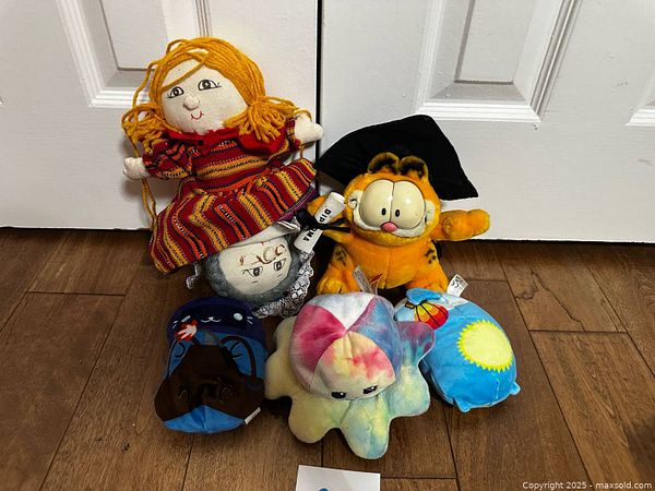 Handmade rag doll, Garfield & 3 mini plush | Maxsold