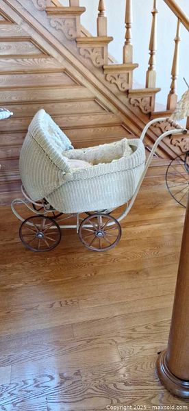 Vintage wicker baby bassinet with lace bedding | Maxsold