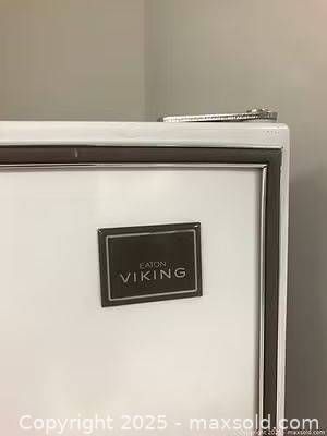 Eaton Viking upright freezer | Maxsold