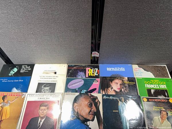 15 vintage 12-inch LP vinyl records | Maxsold