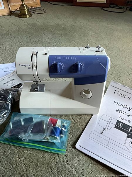 Huskystar 207 sewing machine with accessories | Maxsold