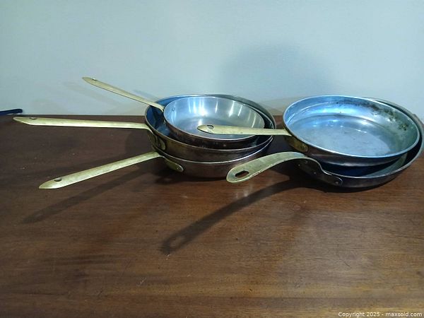 Vintage copper and brass frying pans, 5 | Maxsold