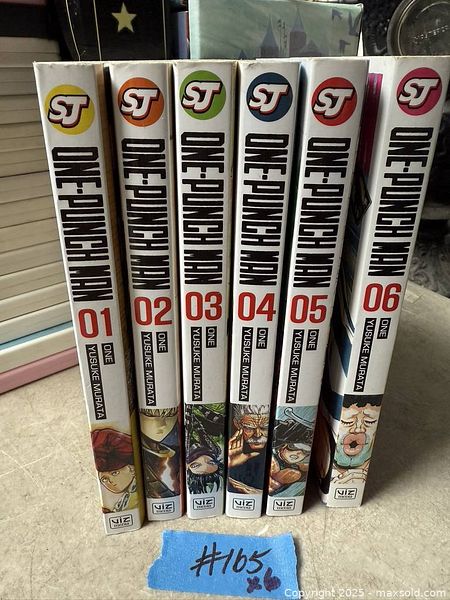 Set Of 6 One-Punch Man Manga Volumes 1-6 | Maxsold