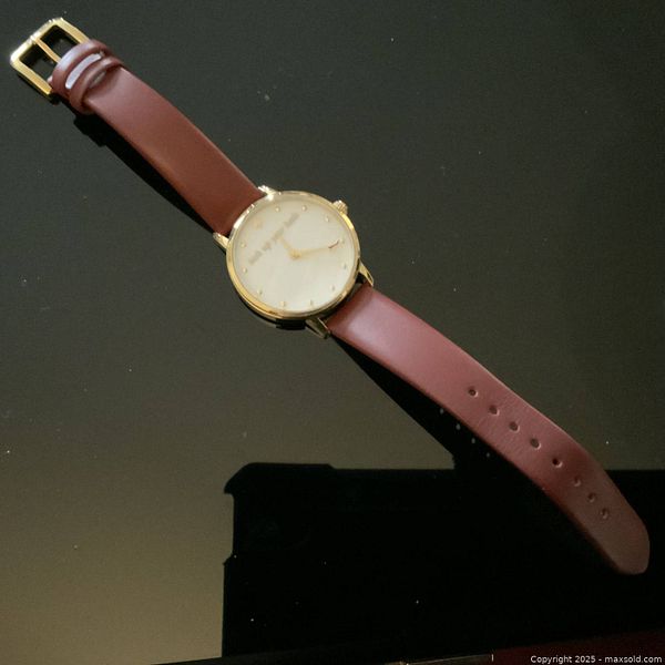 Kate Spade large-face analog wristwatch | Maxsold