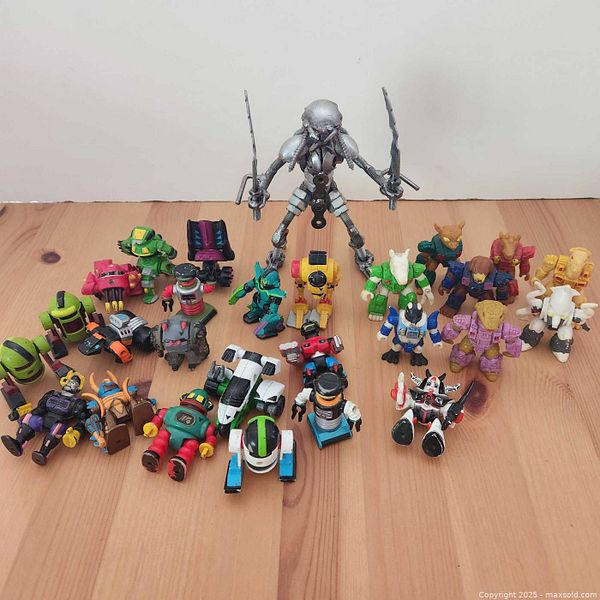 Micro Machines Z-Bots, Battle Beasts & Metal Predator Figures | Maxsold