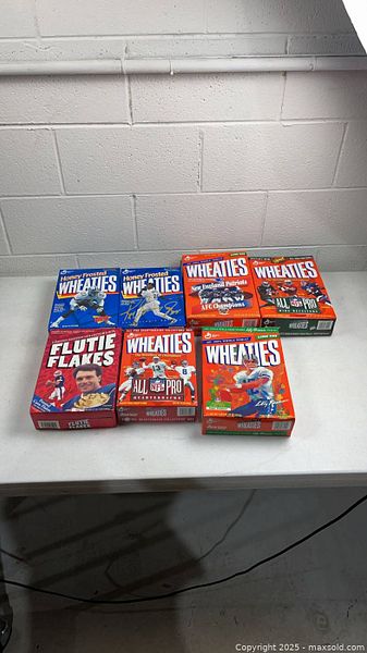 7 sports themed cereal boxes | Maxsold