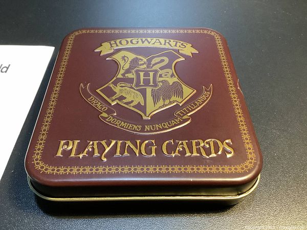Harry Potter Hogwarts playing cards tin | Maxsold