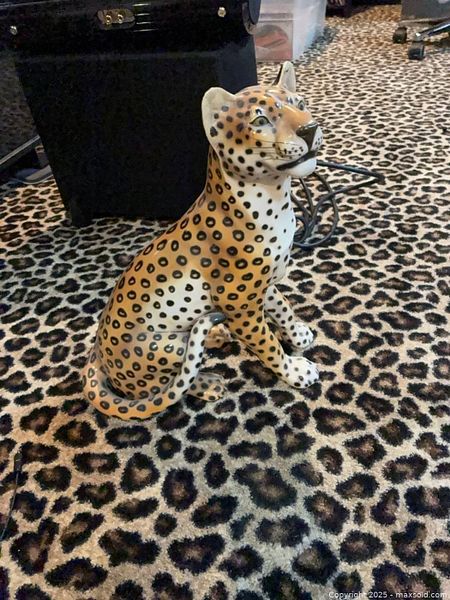Vintage Italian Ceramic Leopard Figurine | Maxsold