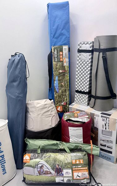 Camping gear bundle tents canopy beds pads | Maxsold