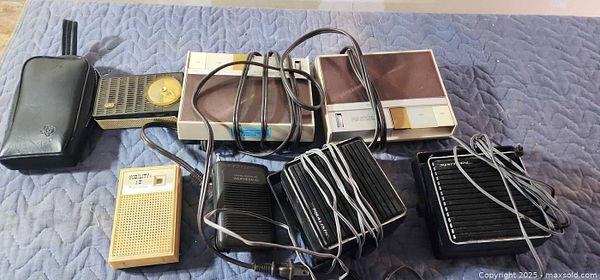 Vintage radios, intercom units, foot pedals | Maxsold
