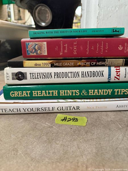 Miscellaneous books | Maxsold