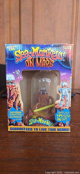 Sea-Monkeys On Mars live hatching kit | Maxsold