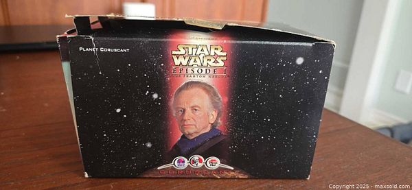 Star Wars Coruscant Transforming Bank Toy | Maxsold