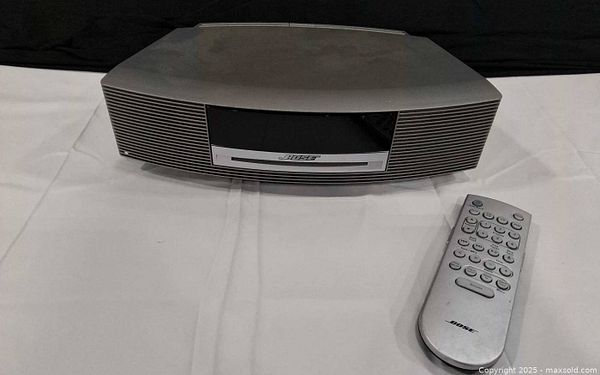 Bose Wave Music System with Remote | Maxsold