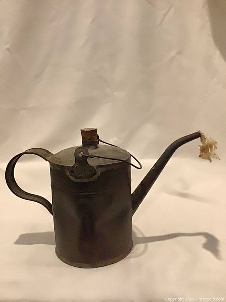 Primitive metal lighting can with cork | Maxsold