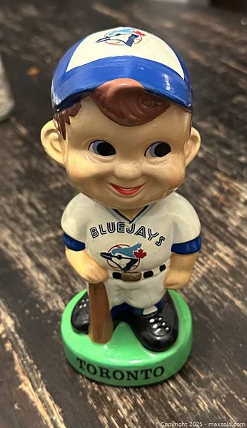Vintage Toronto Blue Jays ceramic nodder bobblehead | Maxsold