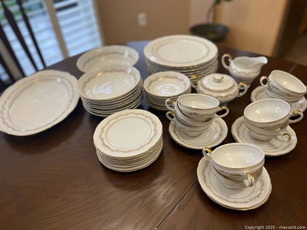 Empress China Golden Scroll Dinnerware Set | Maxsold
