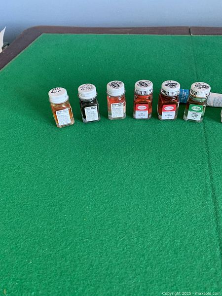 Vintage Testors model enamel paint, 10 pieces | Maxsold