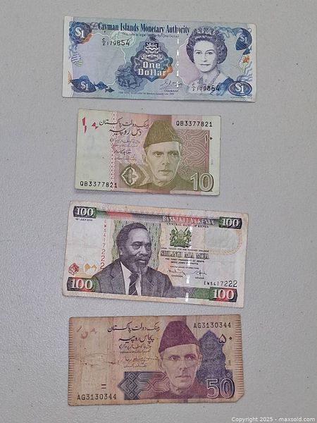 World currency banknotes | Maxsold