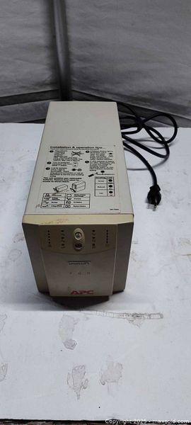 APC Smart-UPS 700 UPS Power Supply | Maxsold