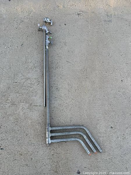 Matthews Steel C-Stand | Maxsold