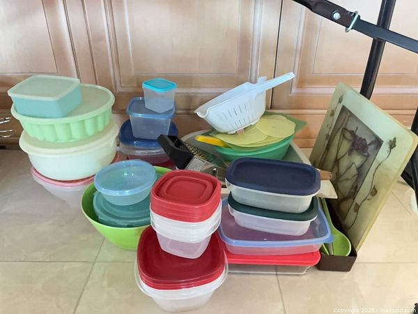 Kitchen storage containers, bowls, colander, grater, rolling pin ...