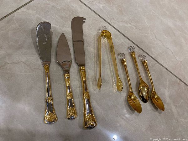 Royal Albert two-tone rose flatware, 7-piece | Maxsold