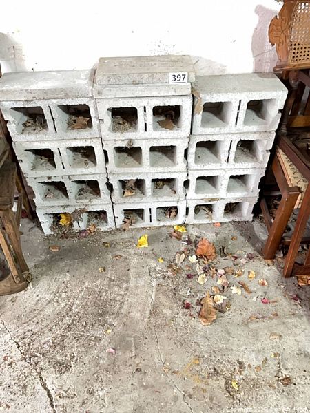 Concrete cinder blocks and caps | Maxsold