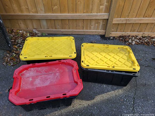 Hard plastic storage boxes | Maxsold