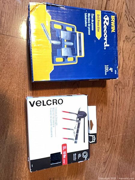Irwin 4" drill press vise and Velcro tape | Maxsold