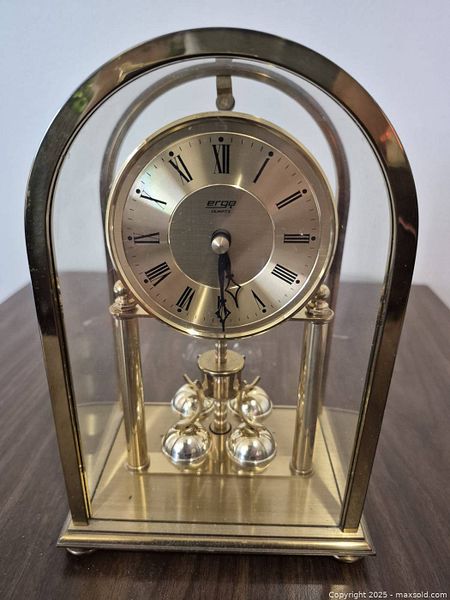 Ergo Quartz Anniversary Clock | Maxsold