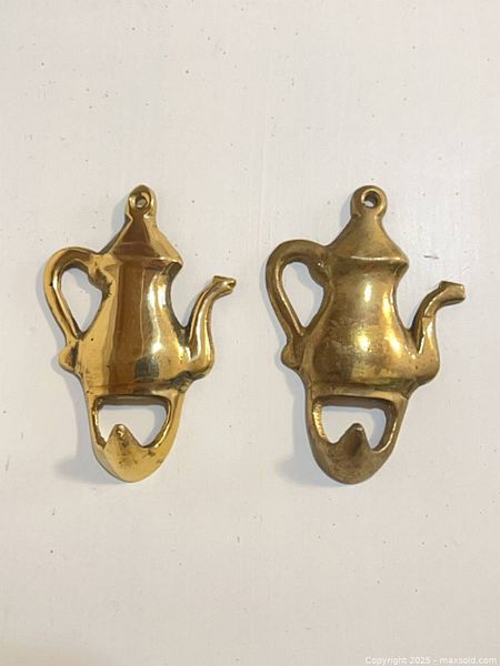 Vintage brass teapot wall hooks | Maxsold