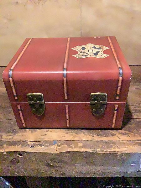 Harry Potter Wizard’s Collection trunk box set | Maxsold