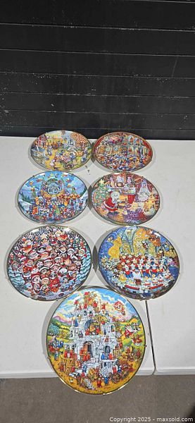 Seven Franklin Mint Bill Bell cat plates | Maxsold