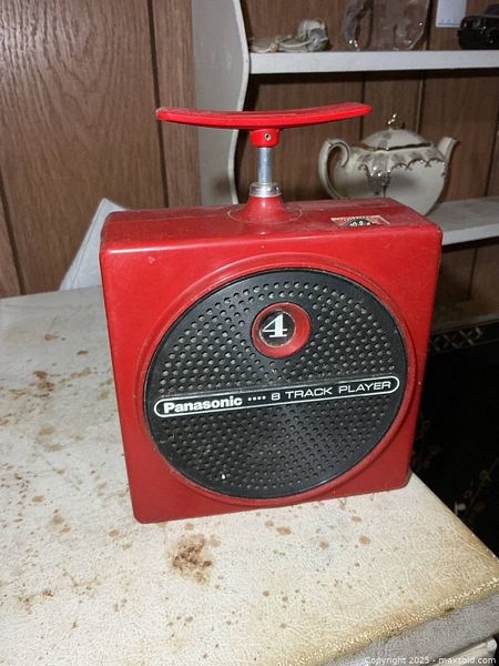 Vintage Panasonic Portable 8 Track Player | Maxsold