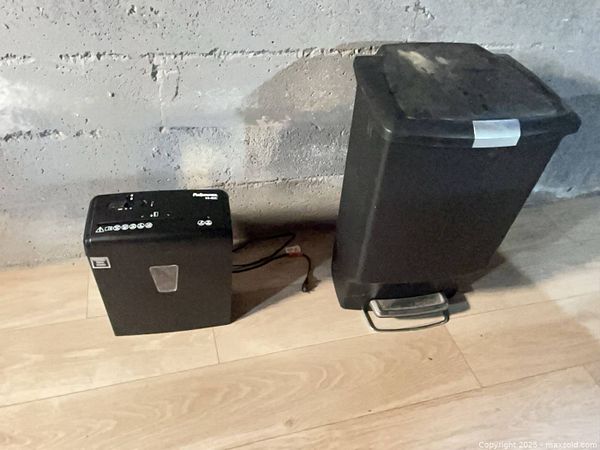 Garbage Can And Paper Shredder | Maxsold