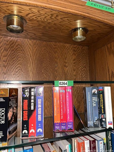 8 VHS tapes inc Legends of Comedy box set | Maxsold