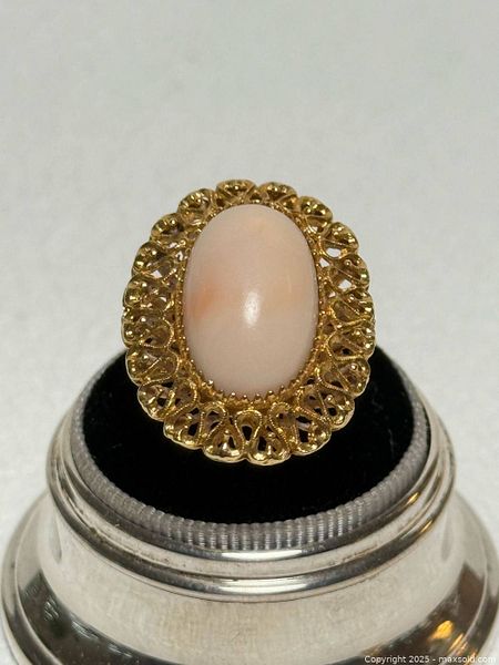 18K Gold Angel Skin Coral Filigree Ring | Maxsold