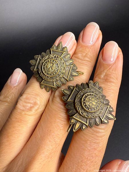 Pair Of Antique Brass Officer Star Shoulder Pins | Maxsold