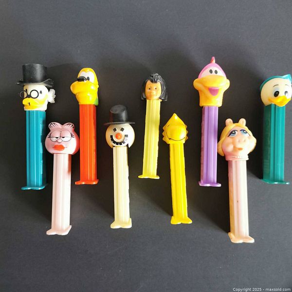 Set of 9 Pez Character Candy Dispensers | Maxsold