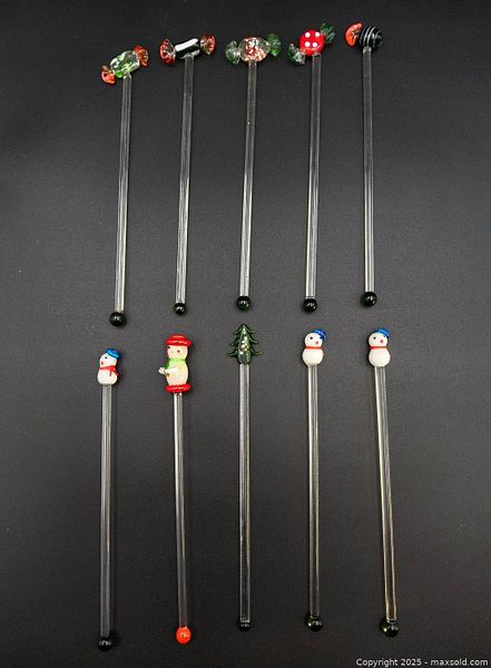 8 Christmas Themed Blown Glass Swizzle Sticks | Maxsold