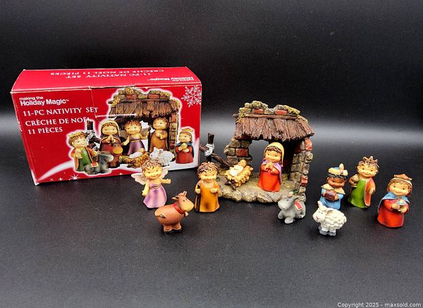 2011 Holiday Magic 11-Piece Miniature Nativity Set | Maxsold