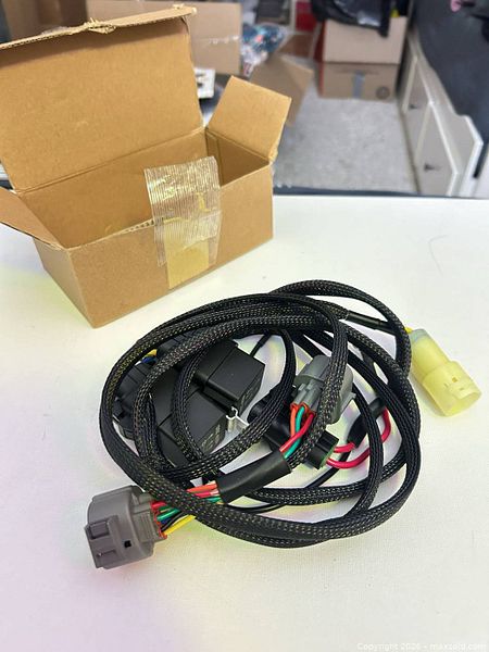 Wiring harness with dual relays | Maxsold
