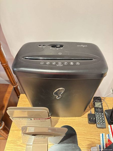 Omnitech paper shredder & mixed office supplies | Maxsold