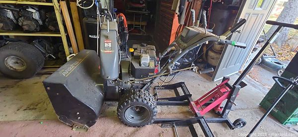 Murray Select 30" Snowblower | Maxsold