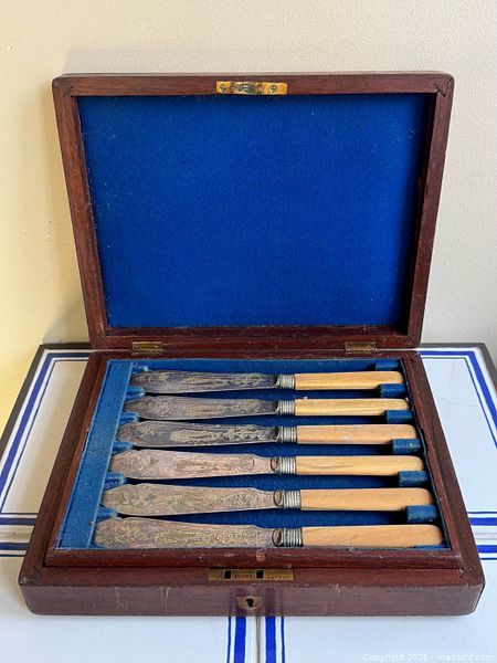Antique John Batt & Sons silver-plated fish knives set in fitted wooden ...
