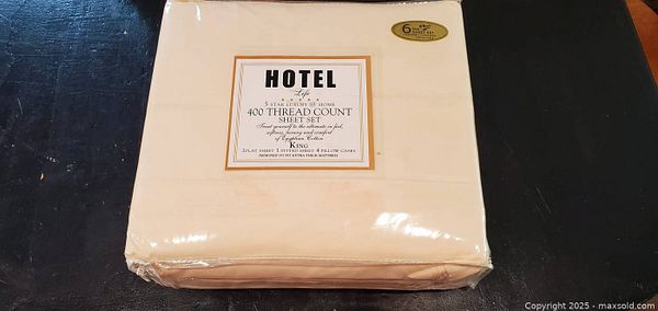 Hotel Life 400 thread count king sheet set | Maxsold